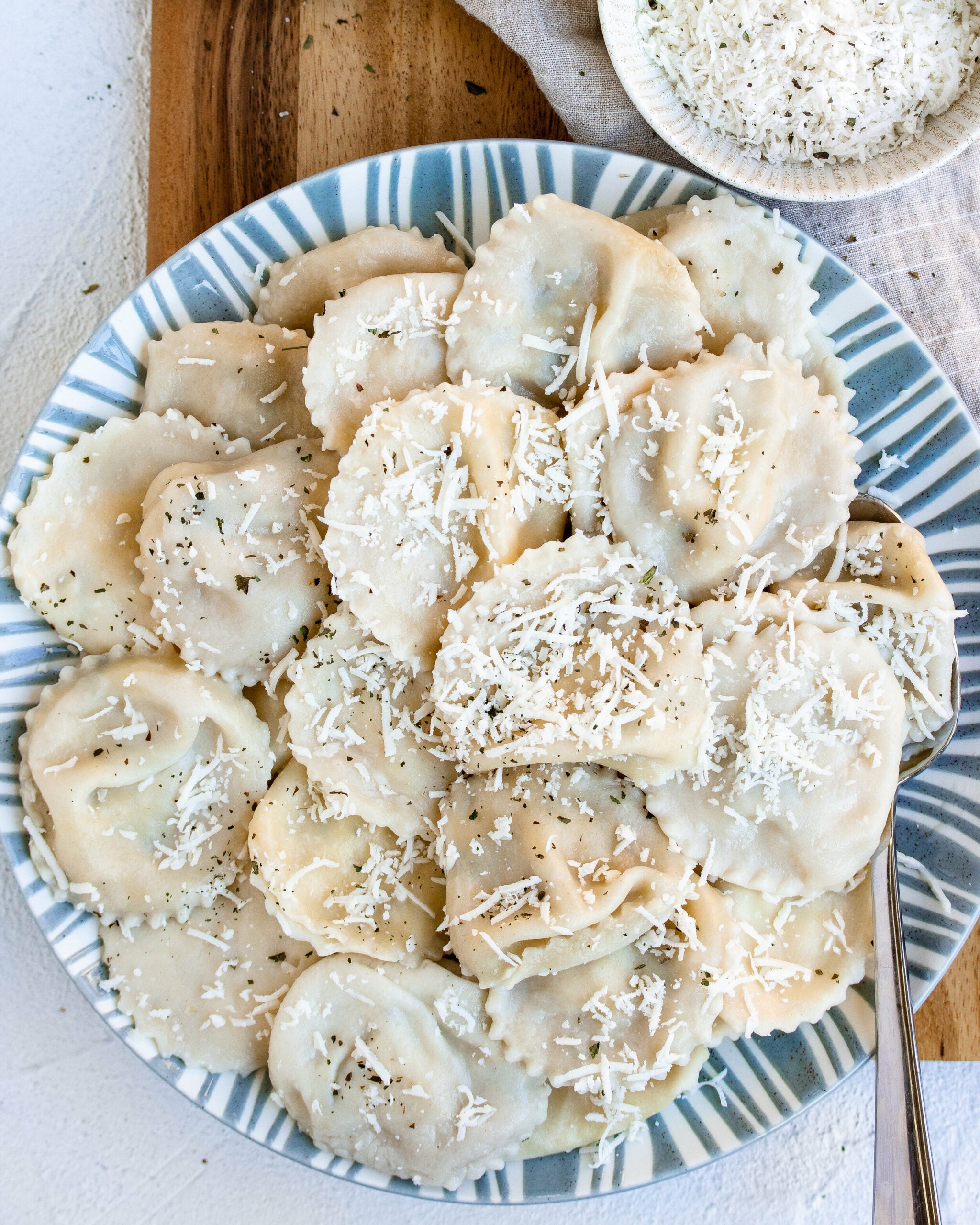 Cypriot ravioles with 100% halloumi – 500g – Cyprus Time | Greek Time